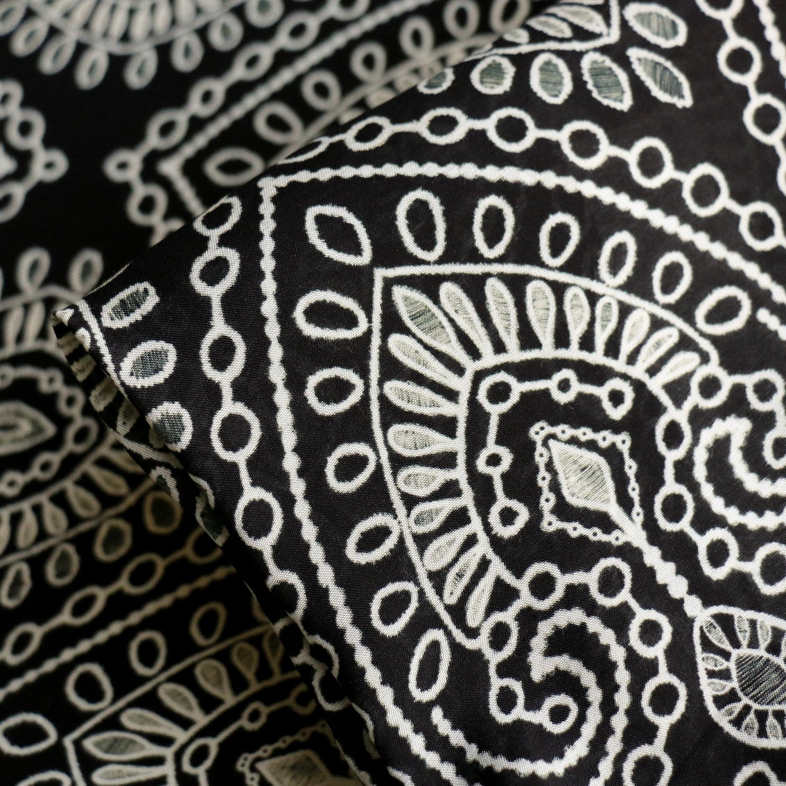 Lacey Fleur Voile - Panel Print