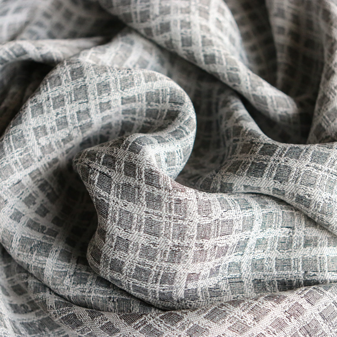 Gio Check Navy/White Jacquard