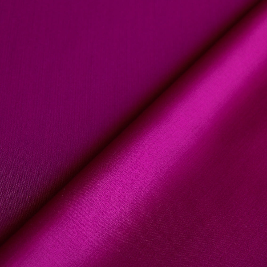 Lara Magenta Satin Backed Wool/Acetate